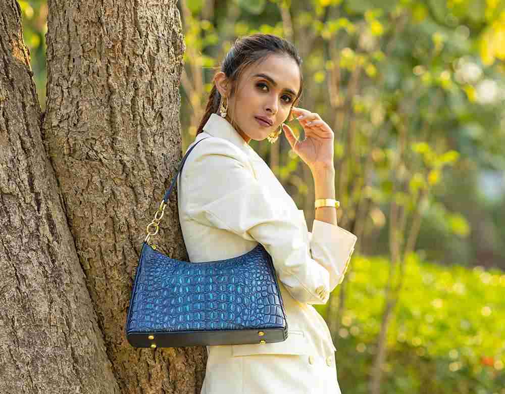 Discover Anuschka's Handpainted Leather Handbags & Accessories ...